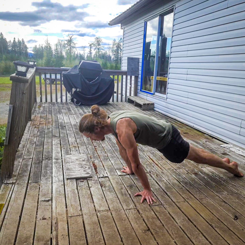 5 Planche Progressions To Learn This Skill As A Beginner!